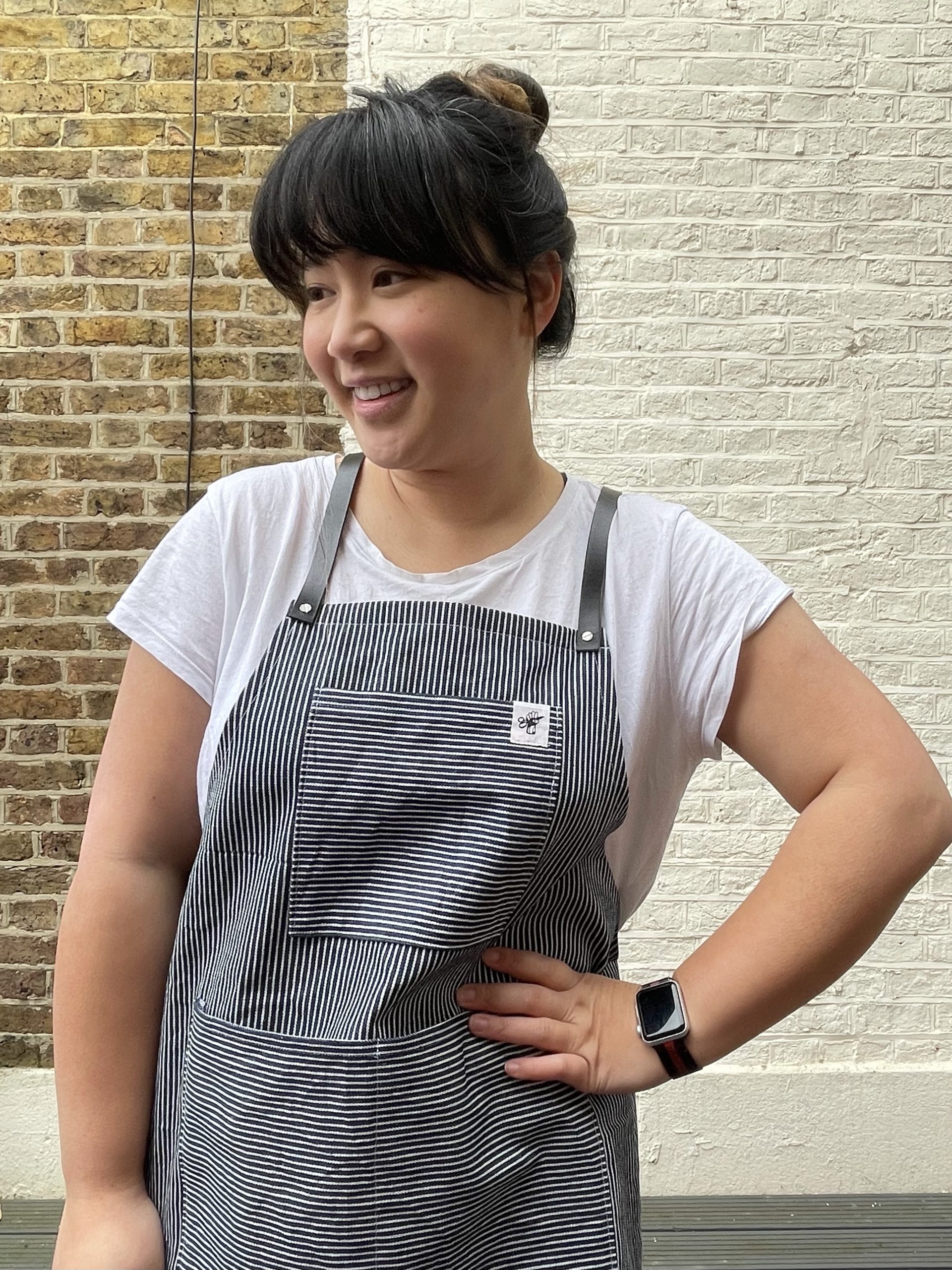 A DIY barista apron // TUTORIAL – Self Assembly Required